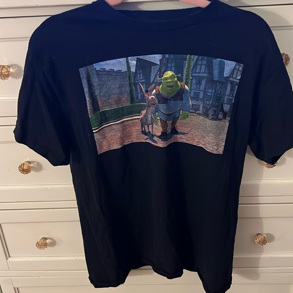 Hot Topic | Shirts | Shrek Short Sleeve Tee Shirt | Poshmark